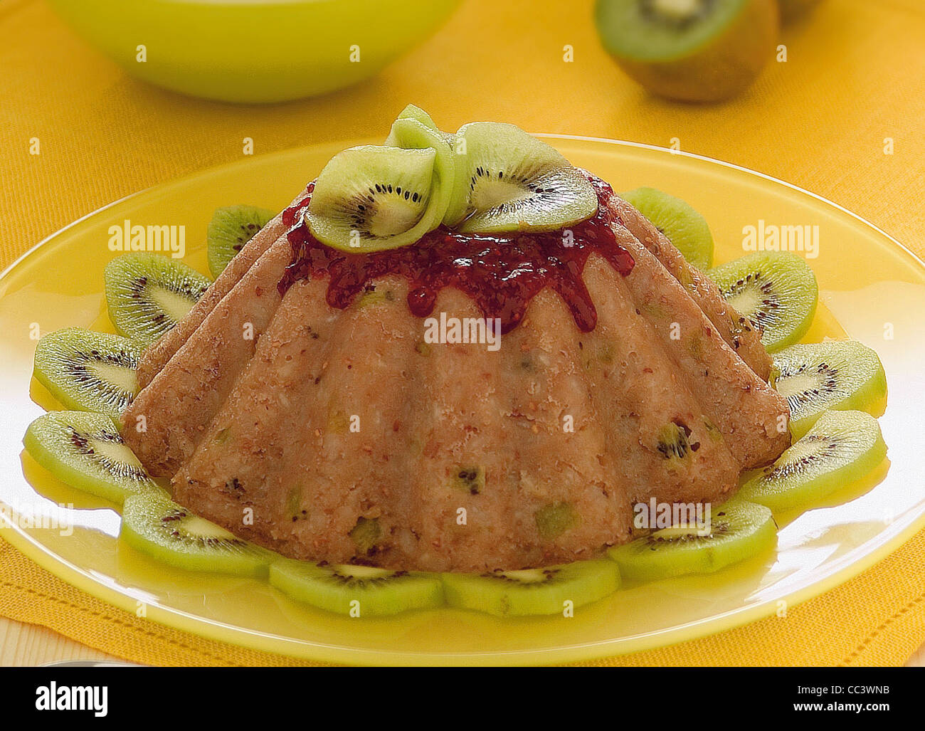 Cuisine: Rice Pudding And Kiwi Stock Photo - Alamy
