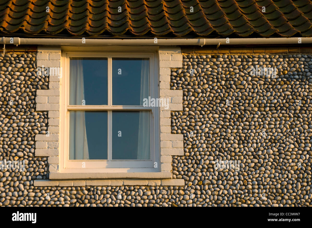 UK, England, Norfolk, Blakeney, Traditional flint walled houses Stock ...