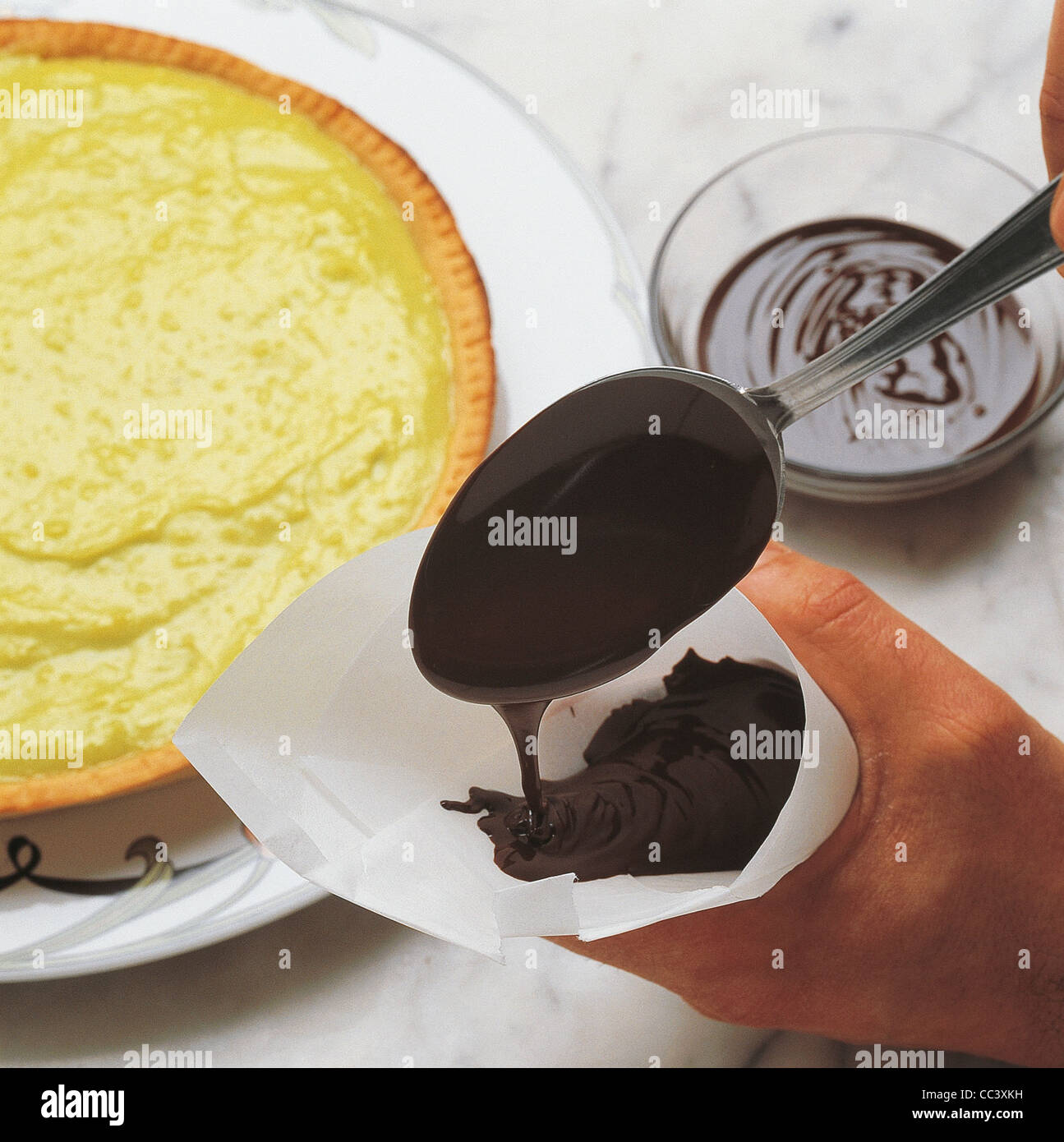 Kitchen: A Pistachio Crust Stock Photo - Alamy