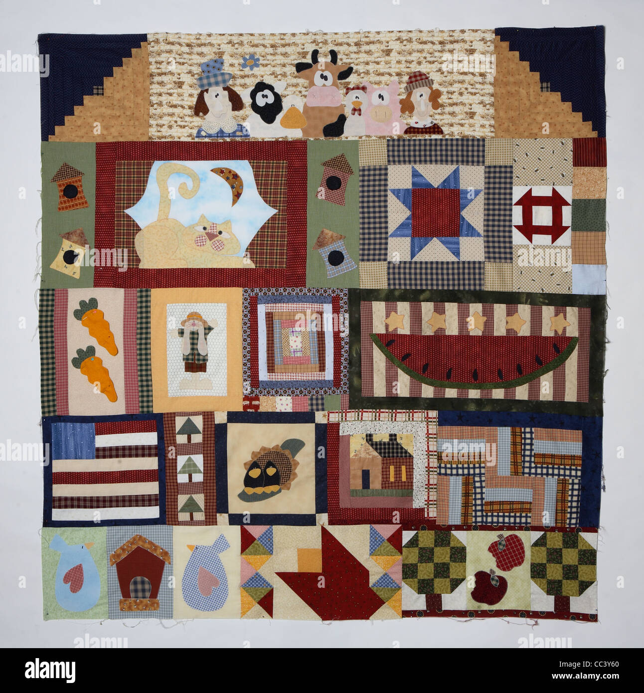 Patchwork quilt hi-res stock photography and images - Alamy