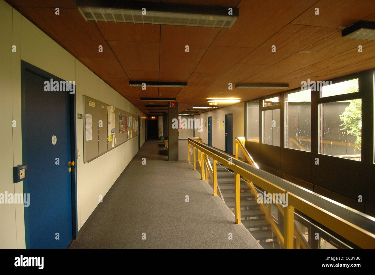 School internal hi-res stock photography and images - Alamy