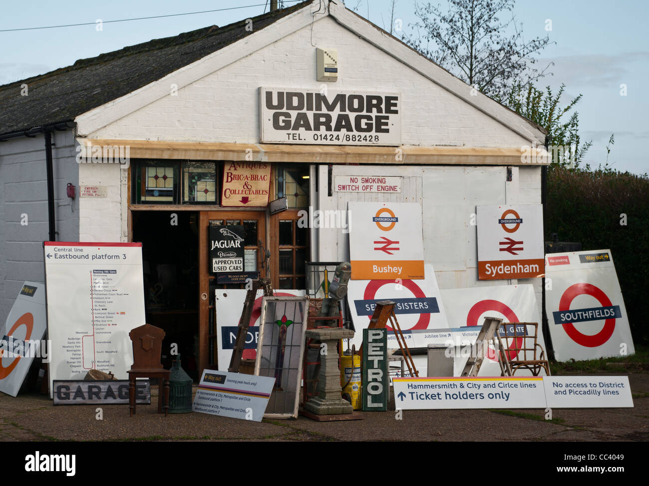 Collectables hi-res stock photography and images - Alamy