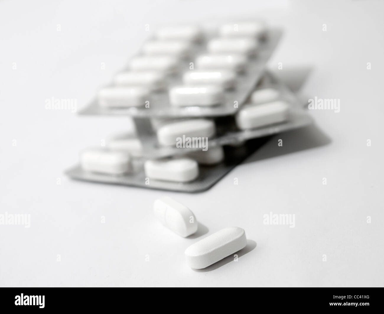 Medication pills package healthcare hi-res stock photography and images ...