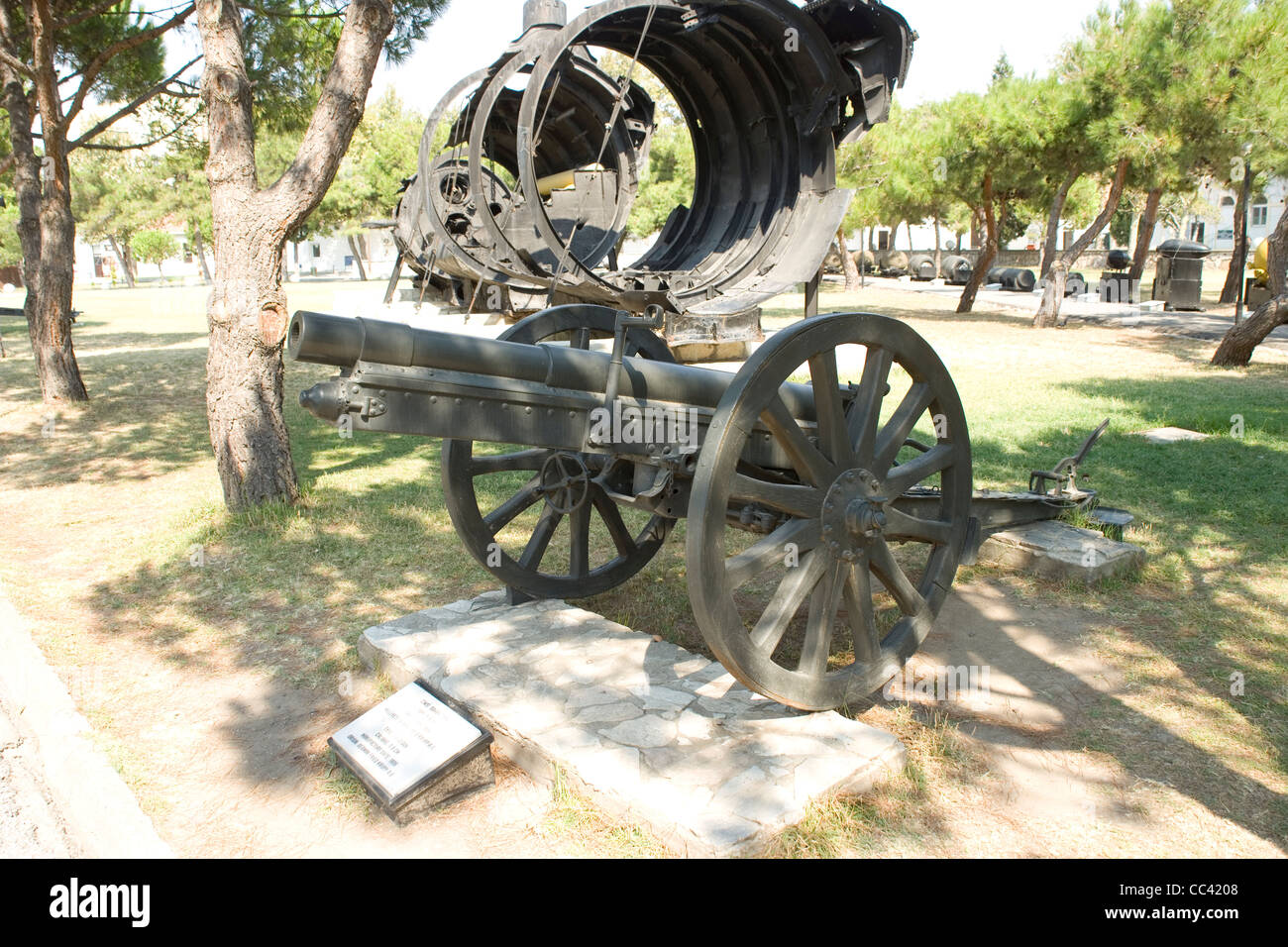 First World war German field gun at Naval Museum at Cimenlik Fort ...