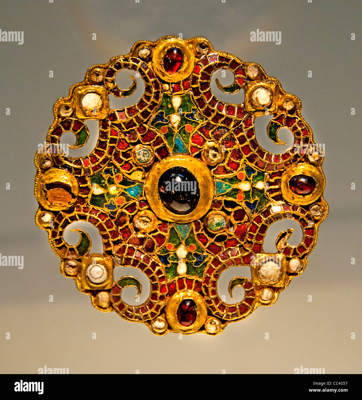 Fibula Dutch brooch Dorestad Wijk bij Duurstede Netherlands gold red ...