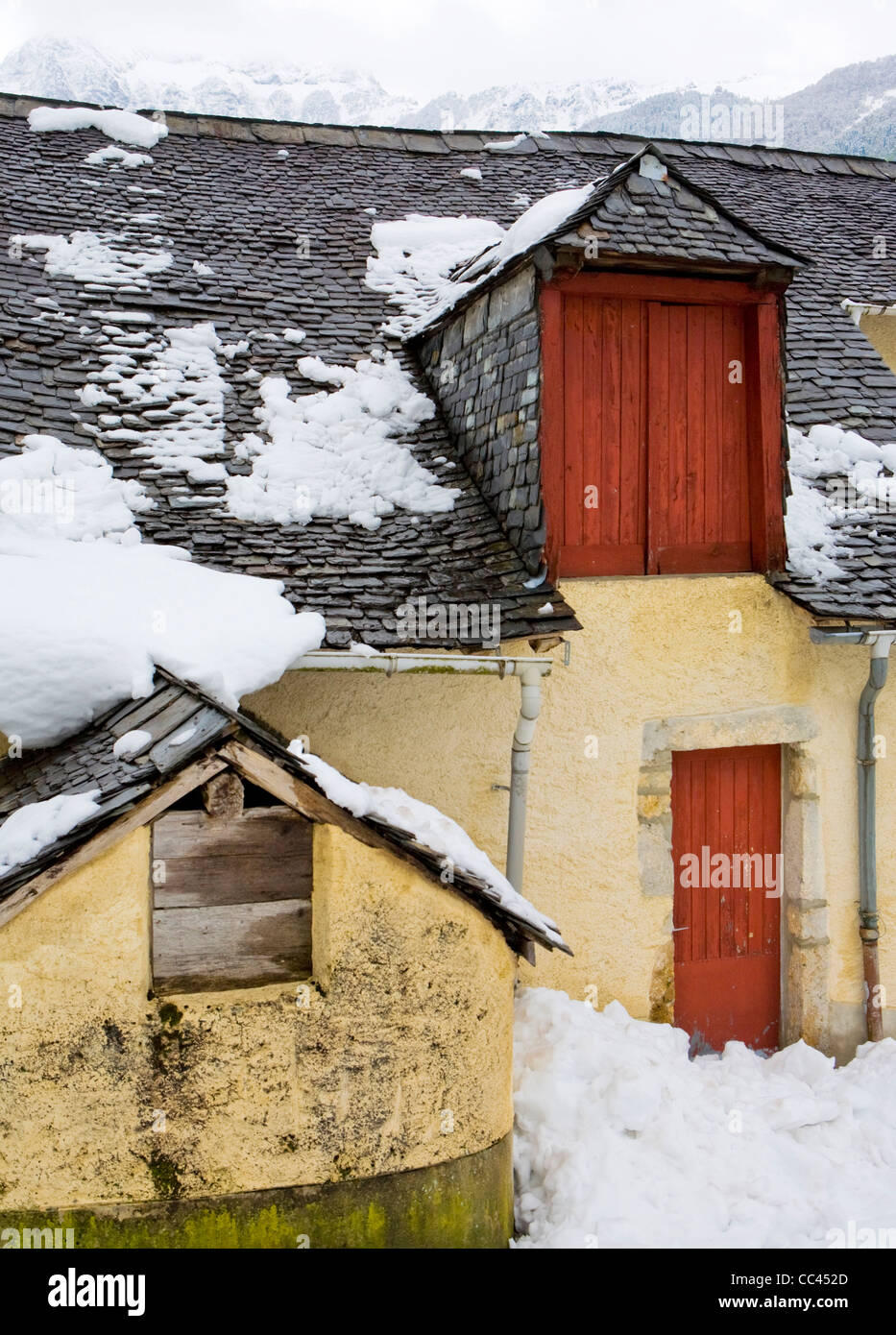 The village Aydius, Pyrénées-Atlantiques, France, Rural cottage in ...