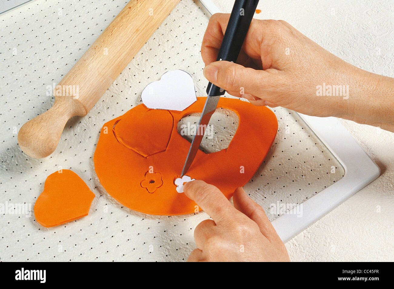 Diy: Placeholder Or Paperweight With Polymer Clay Butterflies On ...