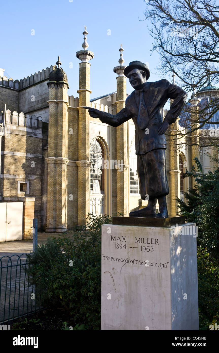 Max miller statue hi-res stock photography and images - Alamy
