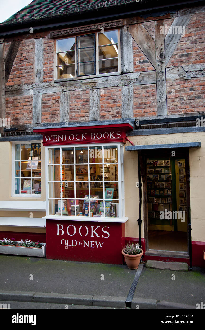 Much wenlock high street hi-res stock photography and images - Alamy