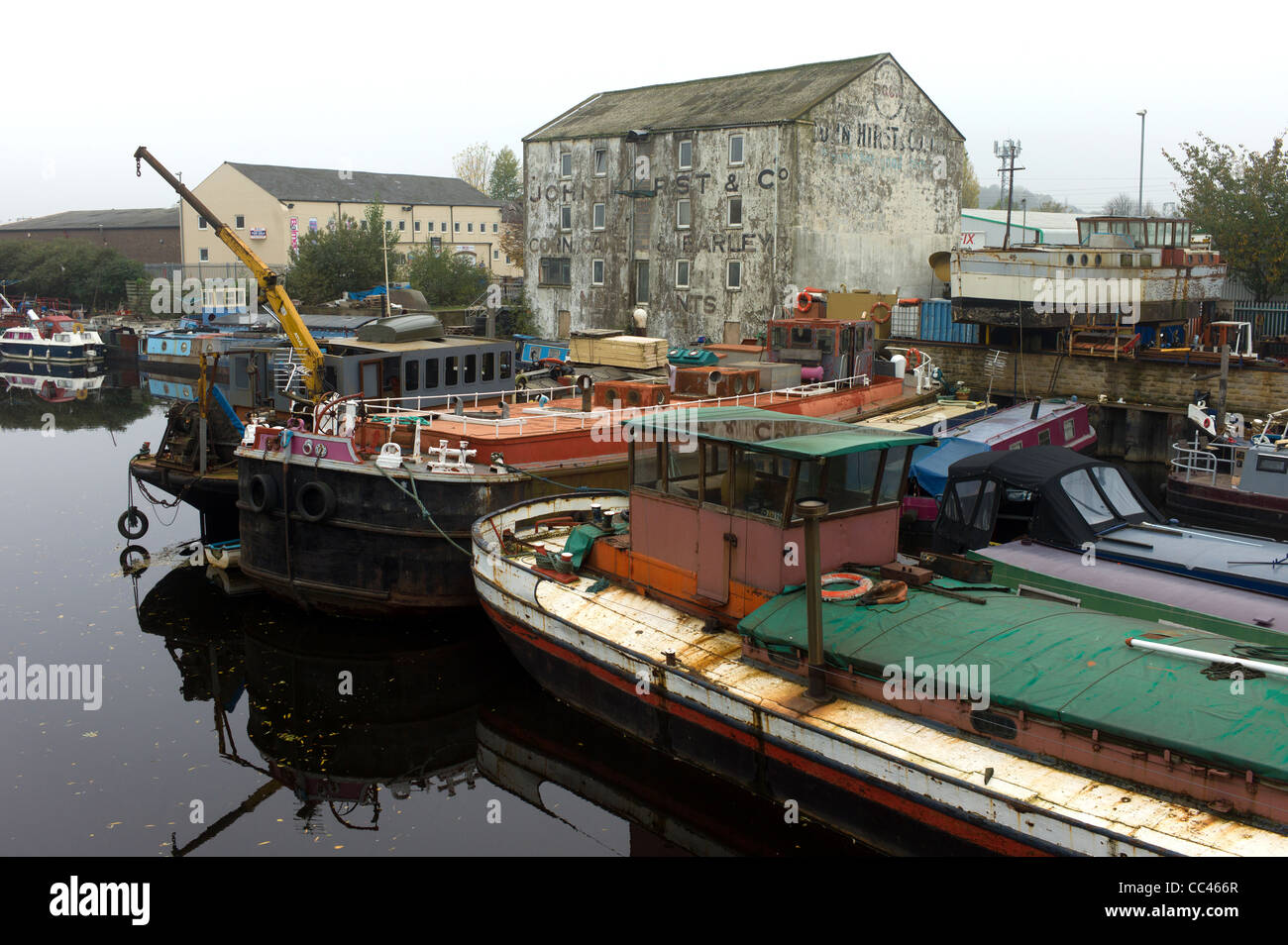 Barges at Thornes Boatyard, Wakefield, West Yorkshire, UK Stock Photo ...