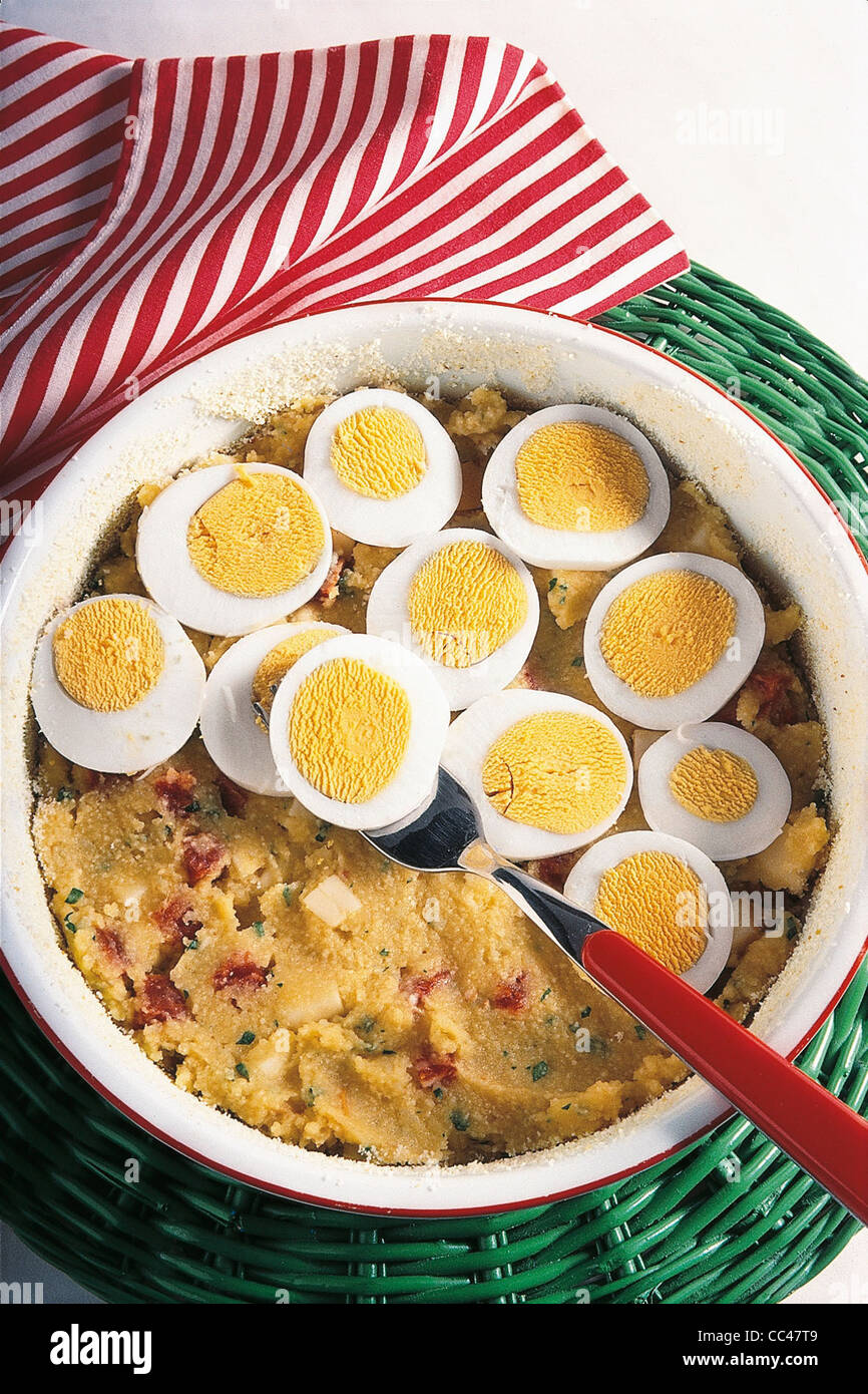 Kitchen: Cat 'Potato 4 Stock Photo - Alamy