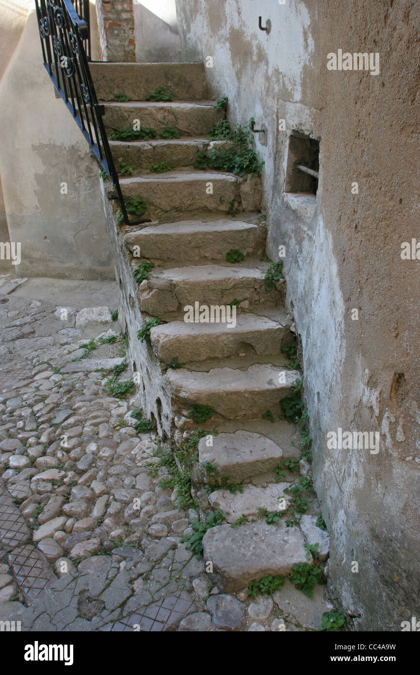 The old cracked stone stairs Stock Photo - Alamy