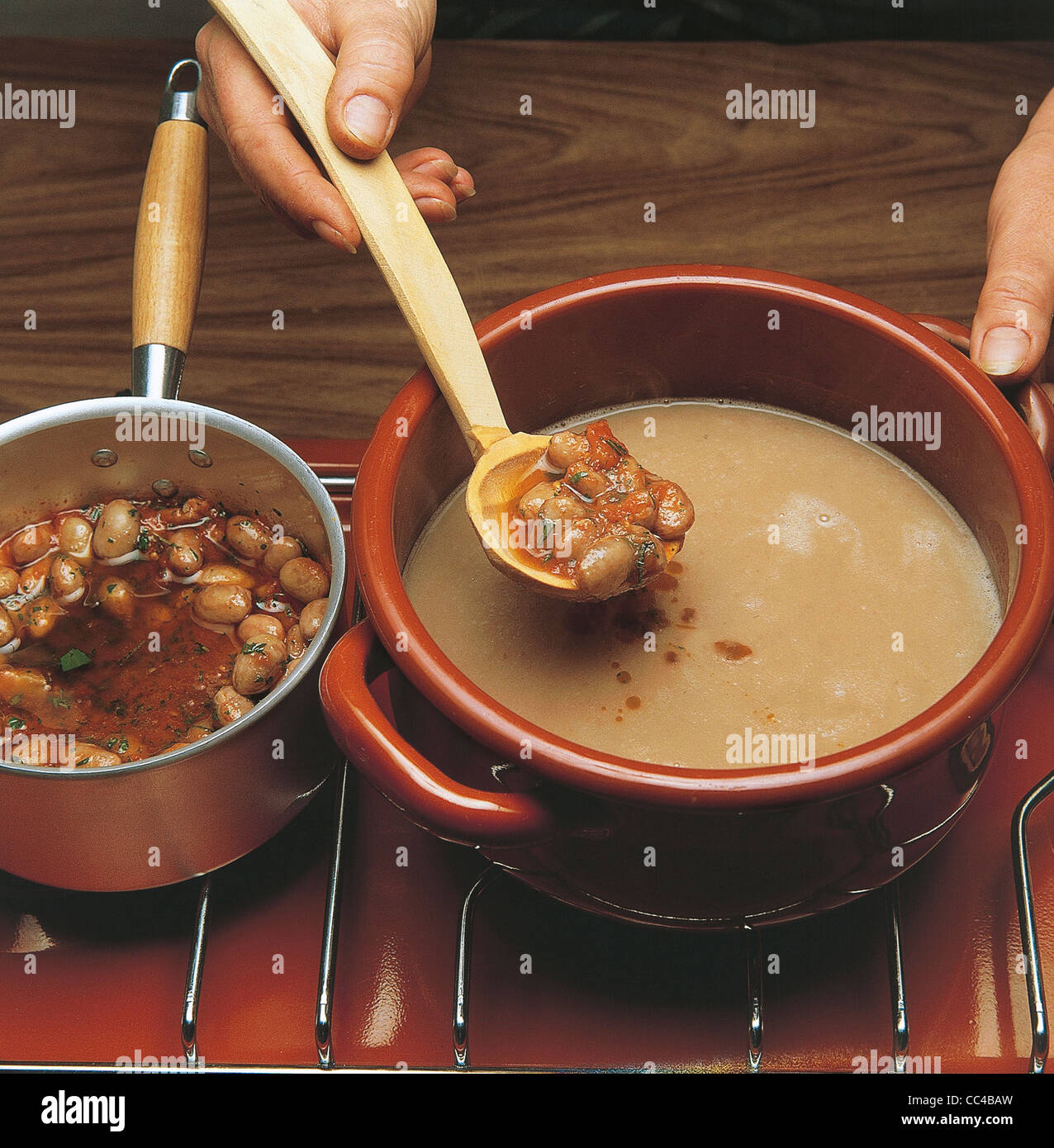 Bean bolognese hi-res stock photography and images - Alamy