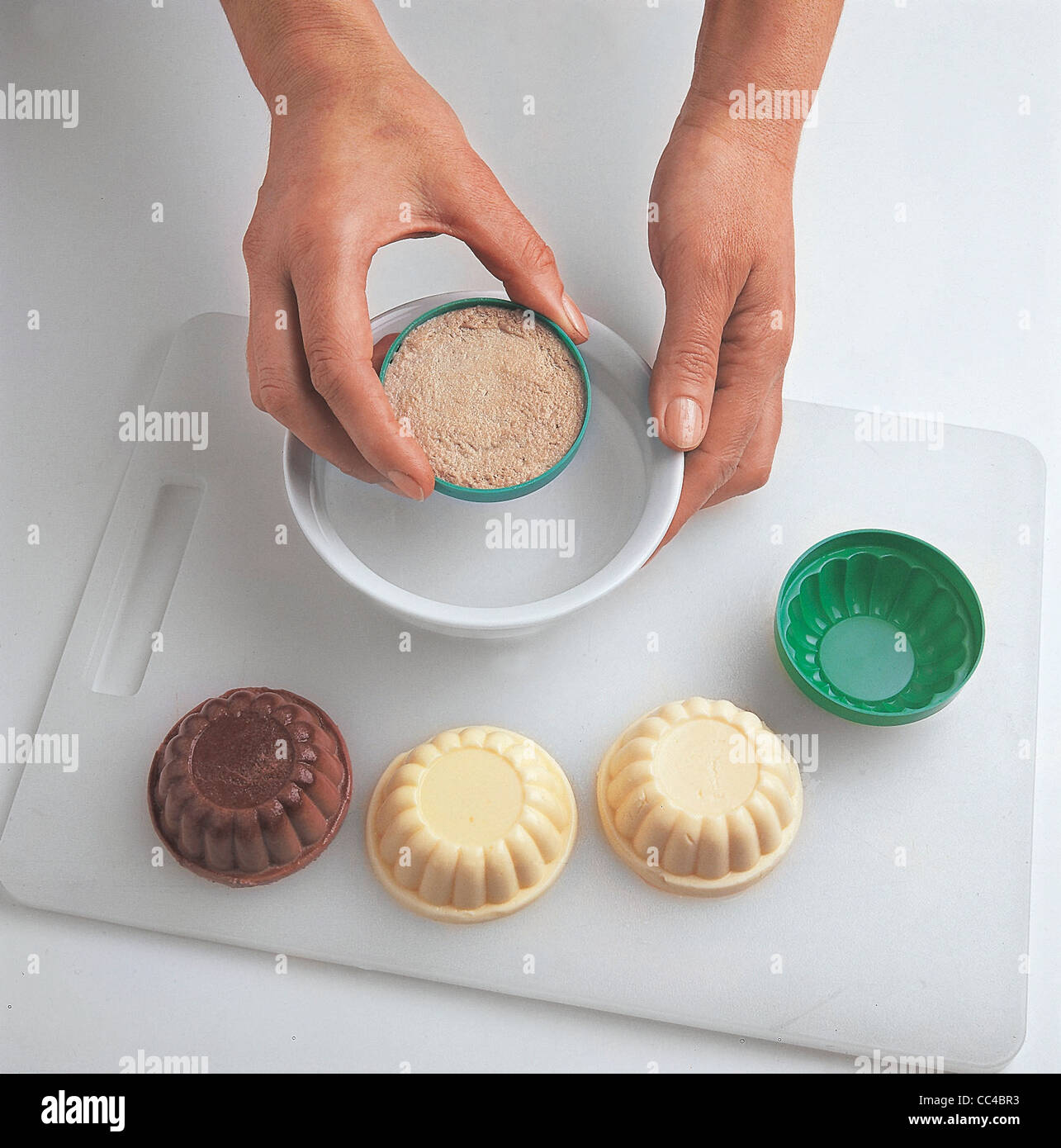 Kitchen: Pudding Molds Stock Photo - Alamy