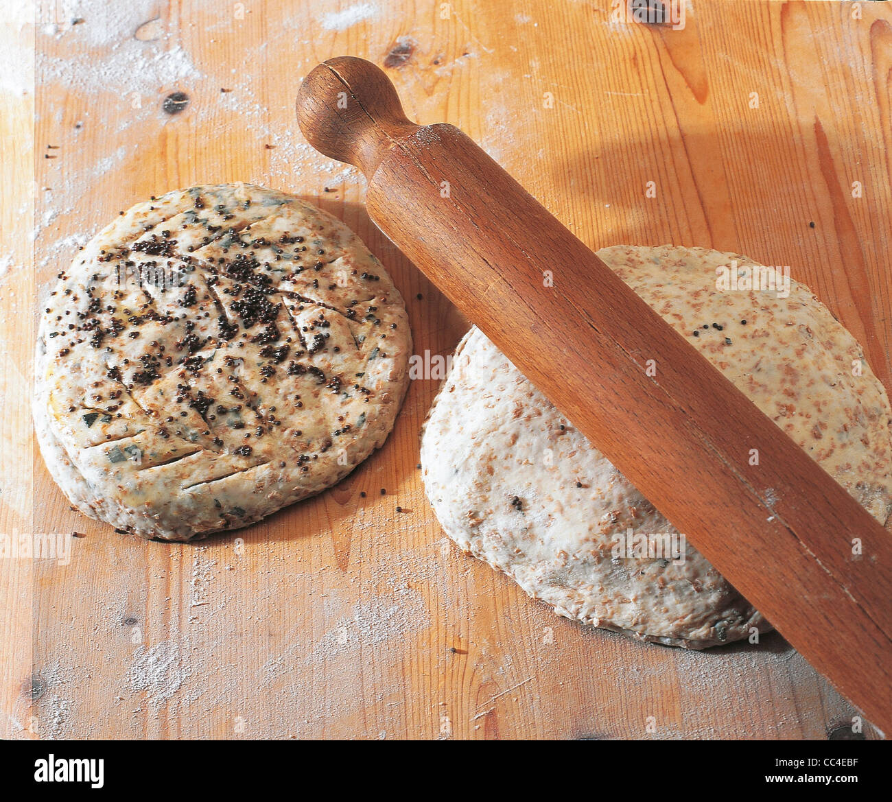 Pizzetti with bacon and mozzarella 4 hi-res stock photography and ...