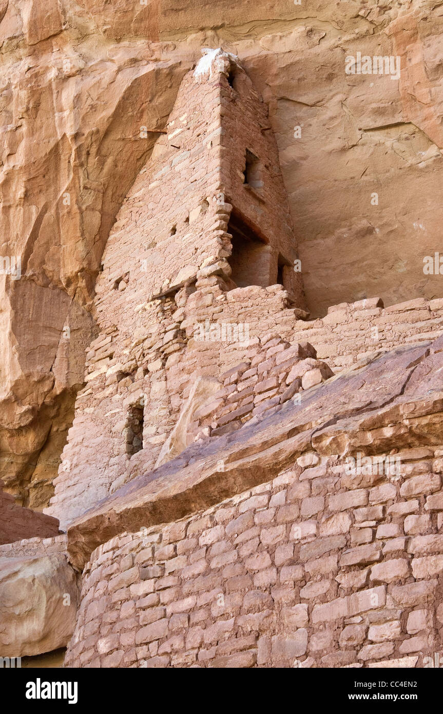 Mesa verde anasazi cliff dwelling hi-res stock photography and images ...