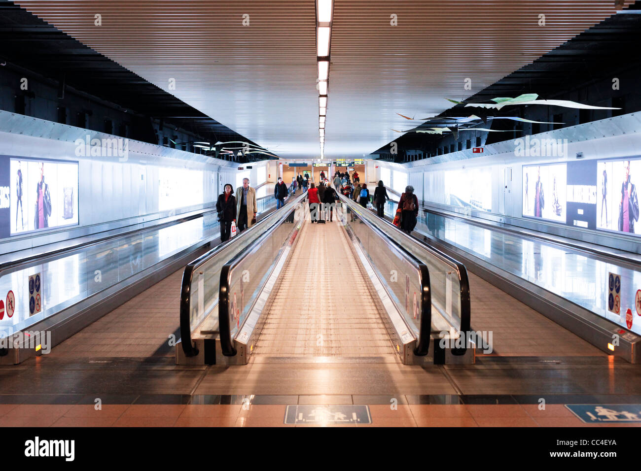 Moving walkway in Brussels airport Stock Photo - Alamy