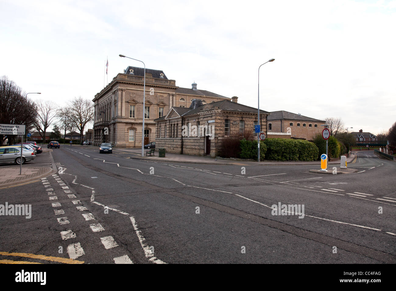 Grimsby town Hall side view of office building Stock Photo - Alamy