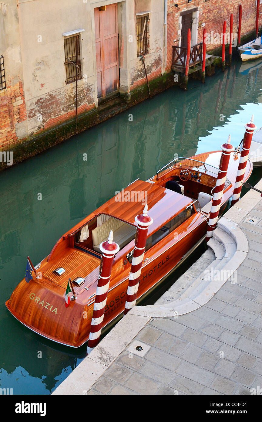Classic wooden venice taxi hi-res stock photography and images - Alamy