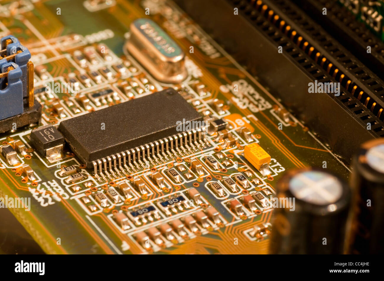Micro chip hi-res stock photography and images - Alamy
