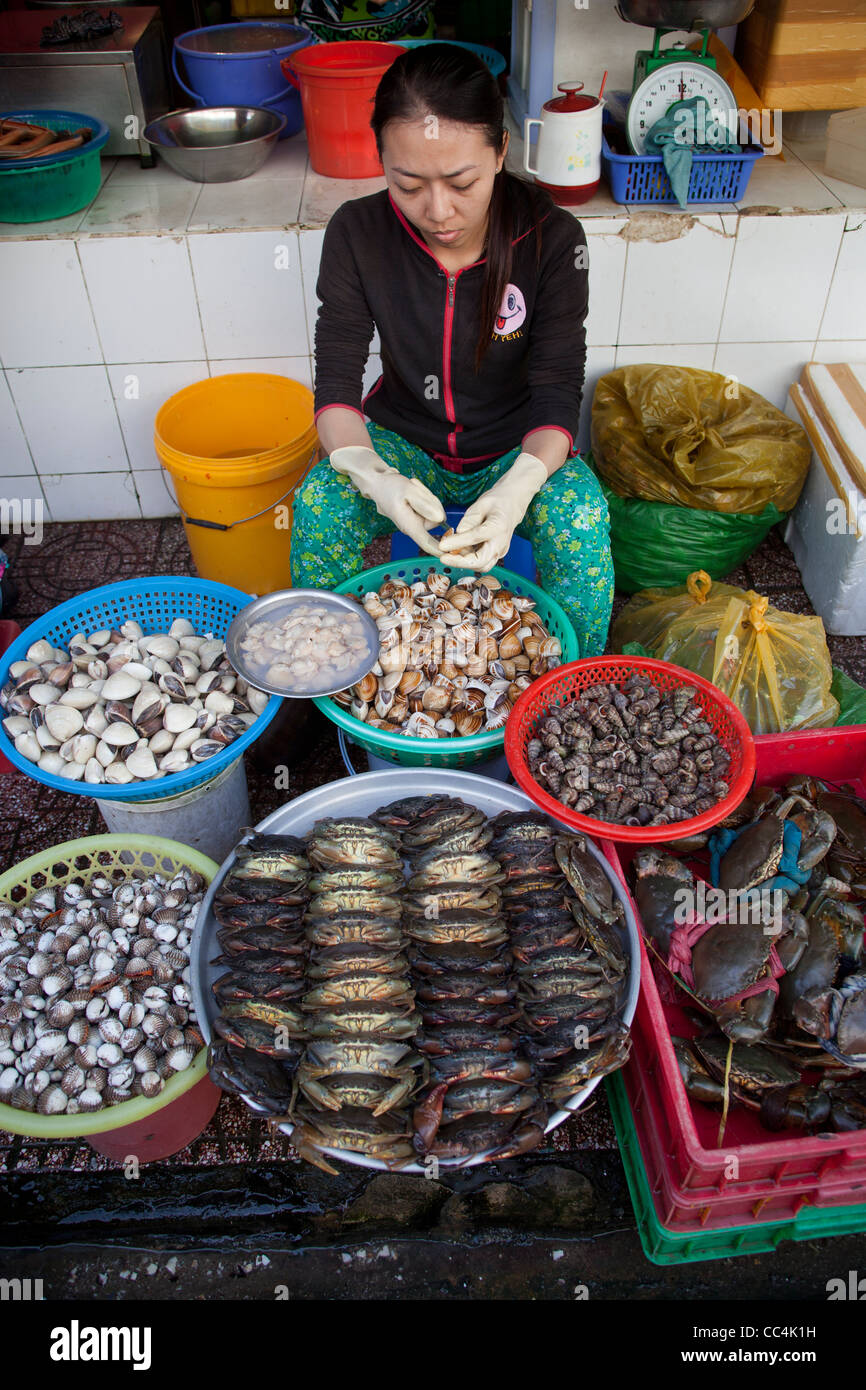 Asian seafood stall hi-res stock photography and images - Alamy