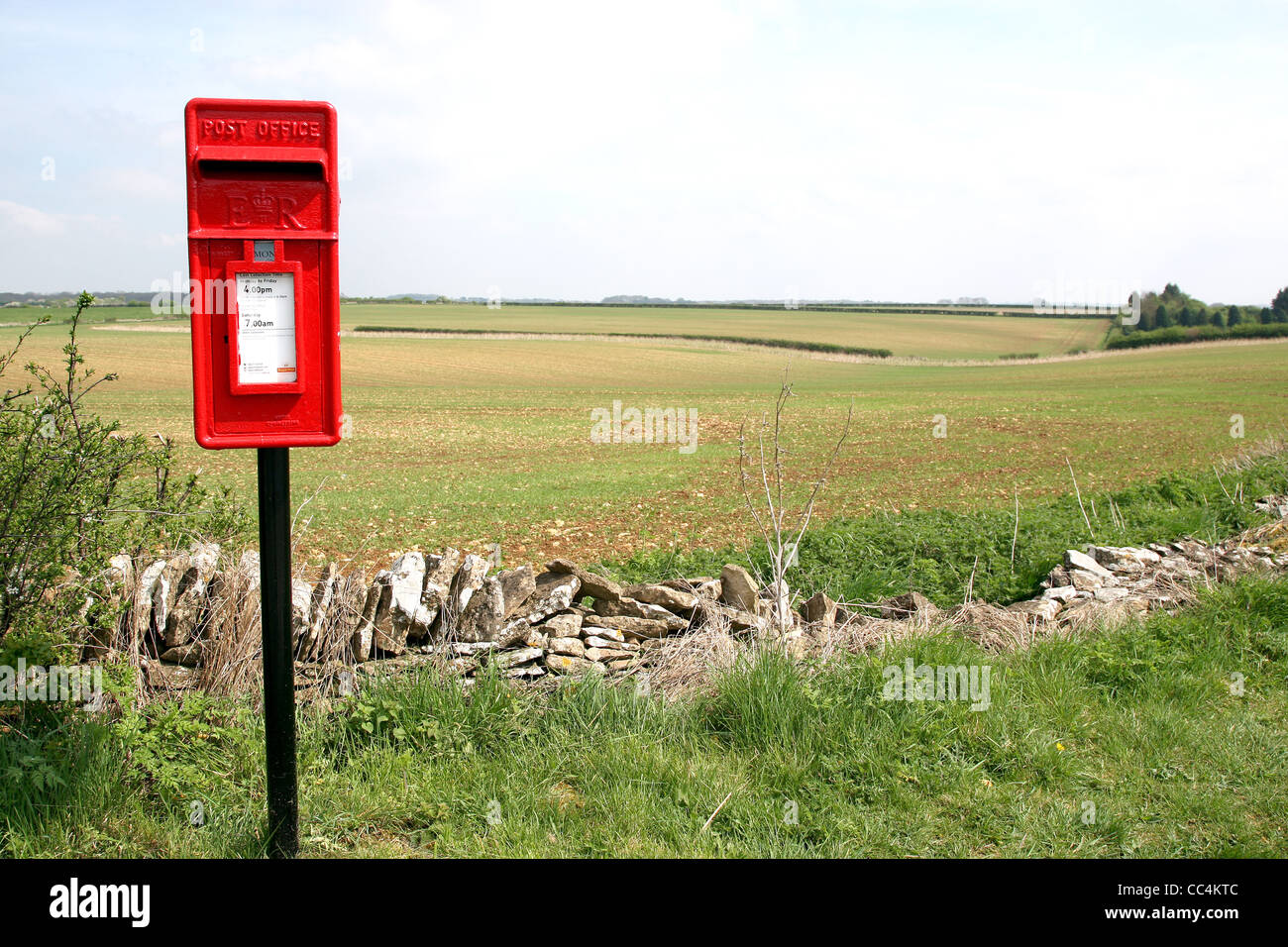 Red post box on the hi-res stock photography and images - Alamy