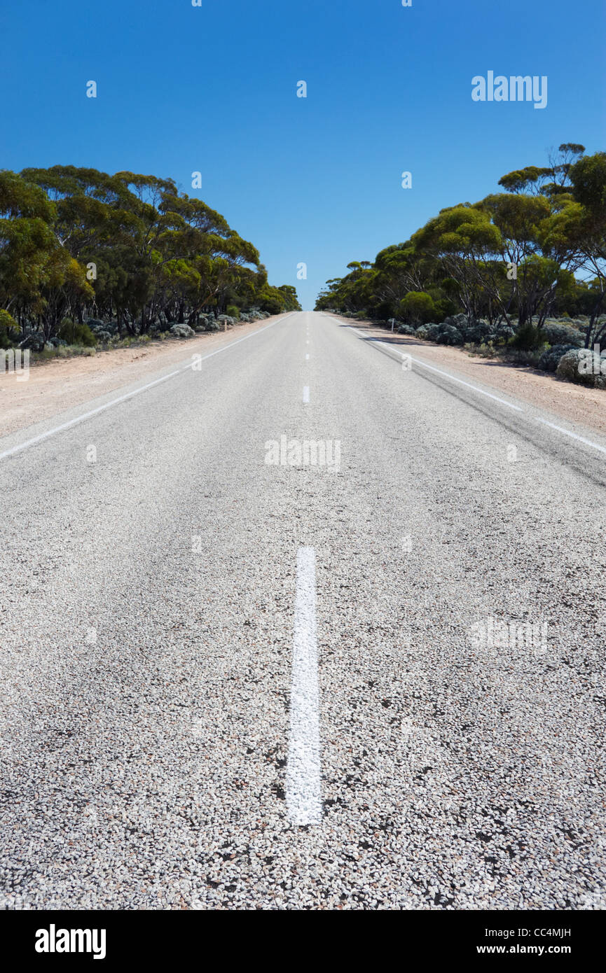 Stretching straight road hi-res stock photography and images - Alamy