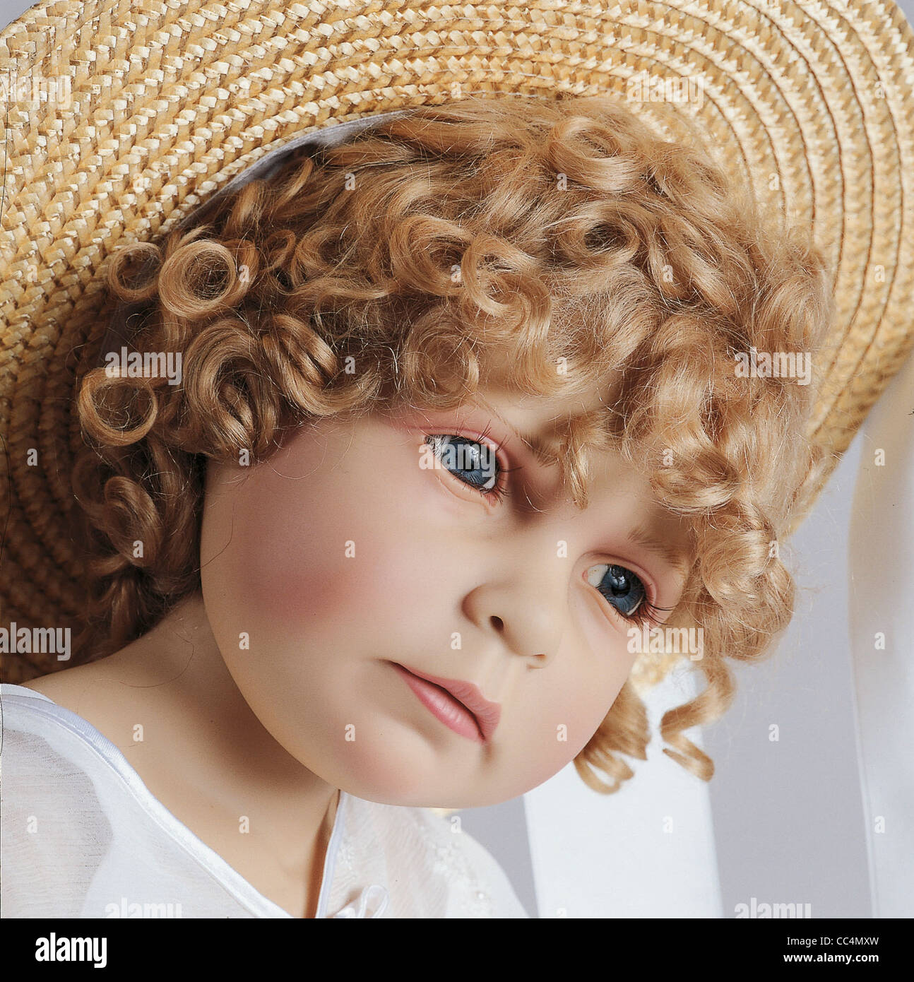 Collectables: Dolls Collection Produced By Luisa Gotz Special Stock ...