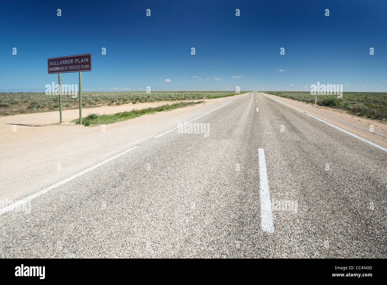 Plain sign hi-res stock photography and images - Alamy