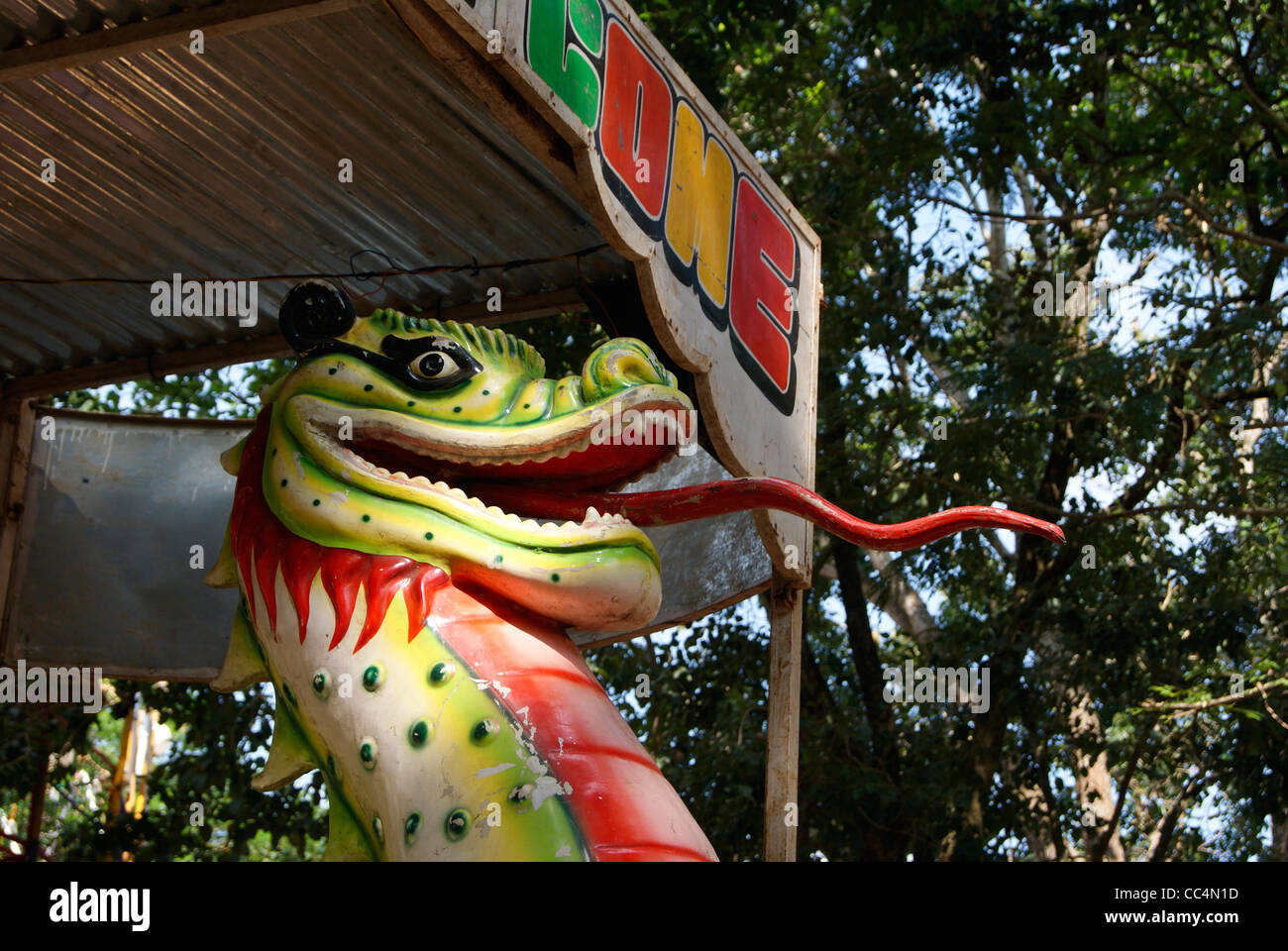 Firing dragon hi-res stock photography and images - Alamy