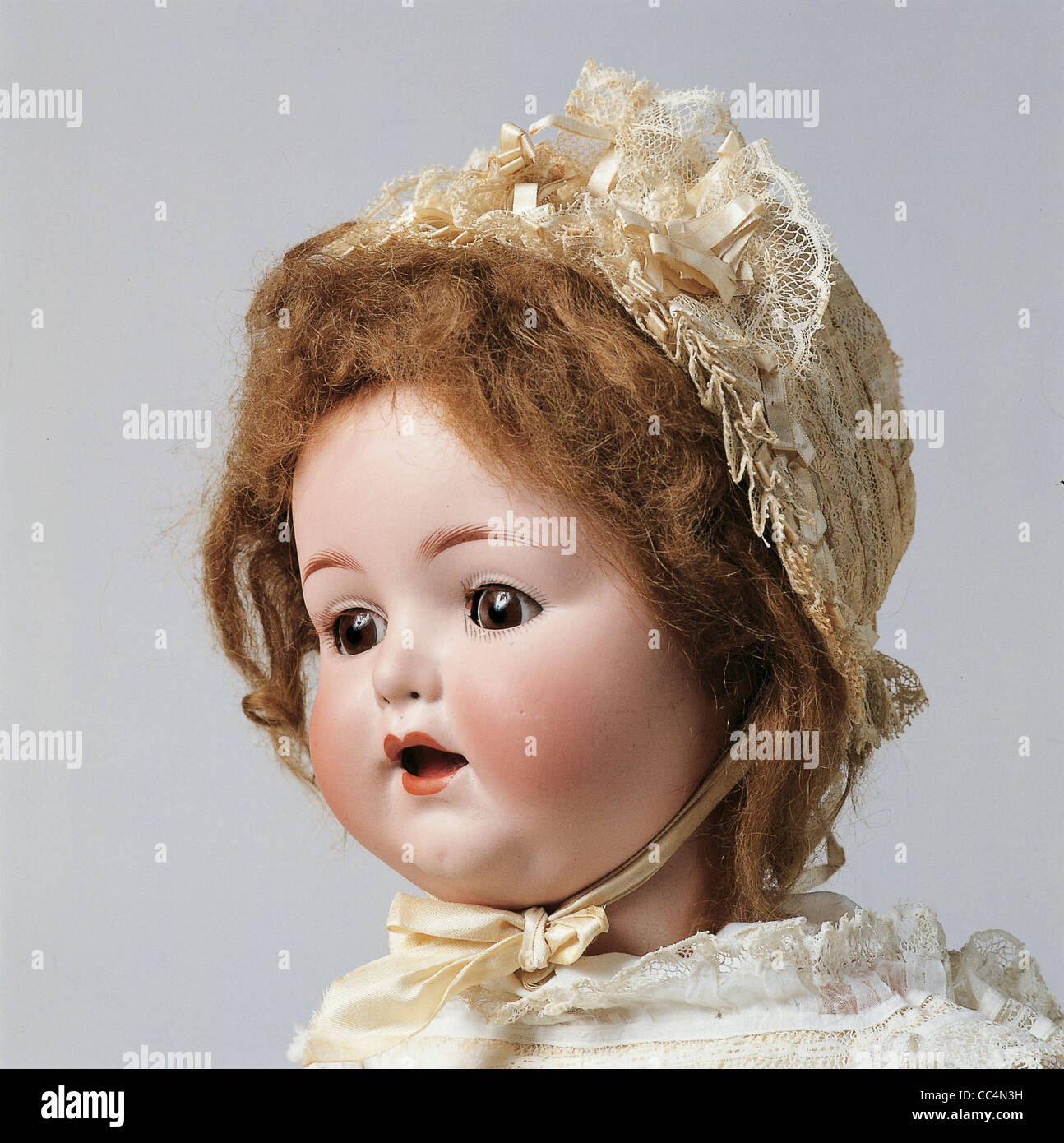 Collecting baby doll collectors n 996 hi-res stock photography and ...
