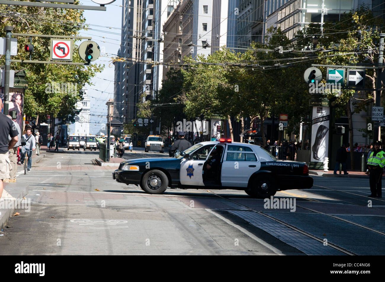 Police car road block High Resolution Stock Photography and Images - Alamy