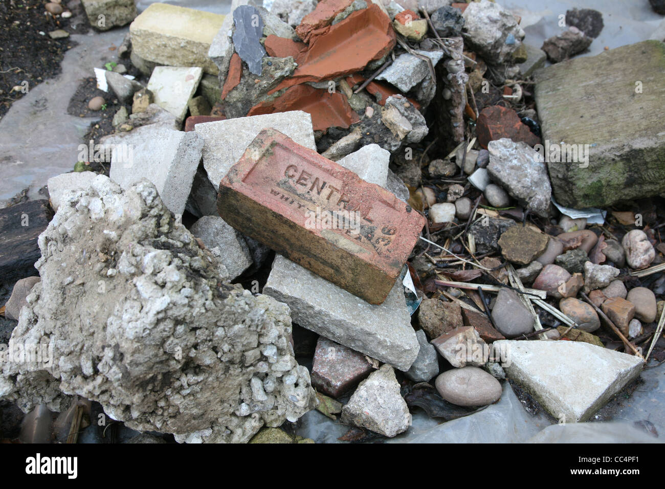 a pile of builders rubble Stock Photo - Alamy