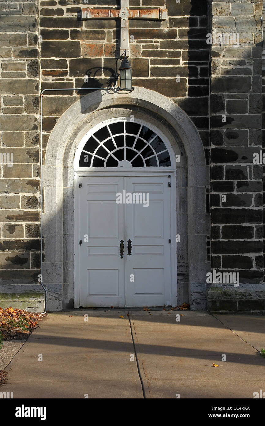 St georges episcopal church hi-res stock photography and images - Alamy