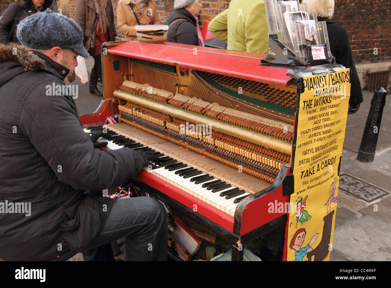 Street Piano High Resolution Stock Photography and Images - Alamy
