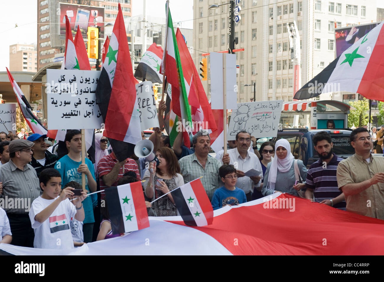 Syria protest canada hi-res stock photography and images - Alamy