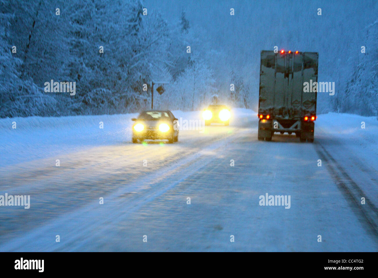 18 wheeler trucks hi-res stock photography and images - Alamy