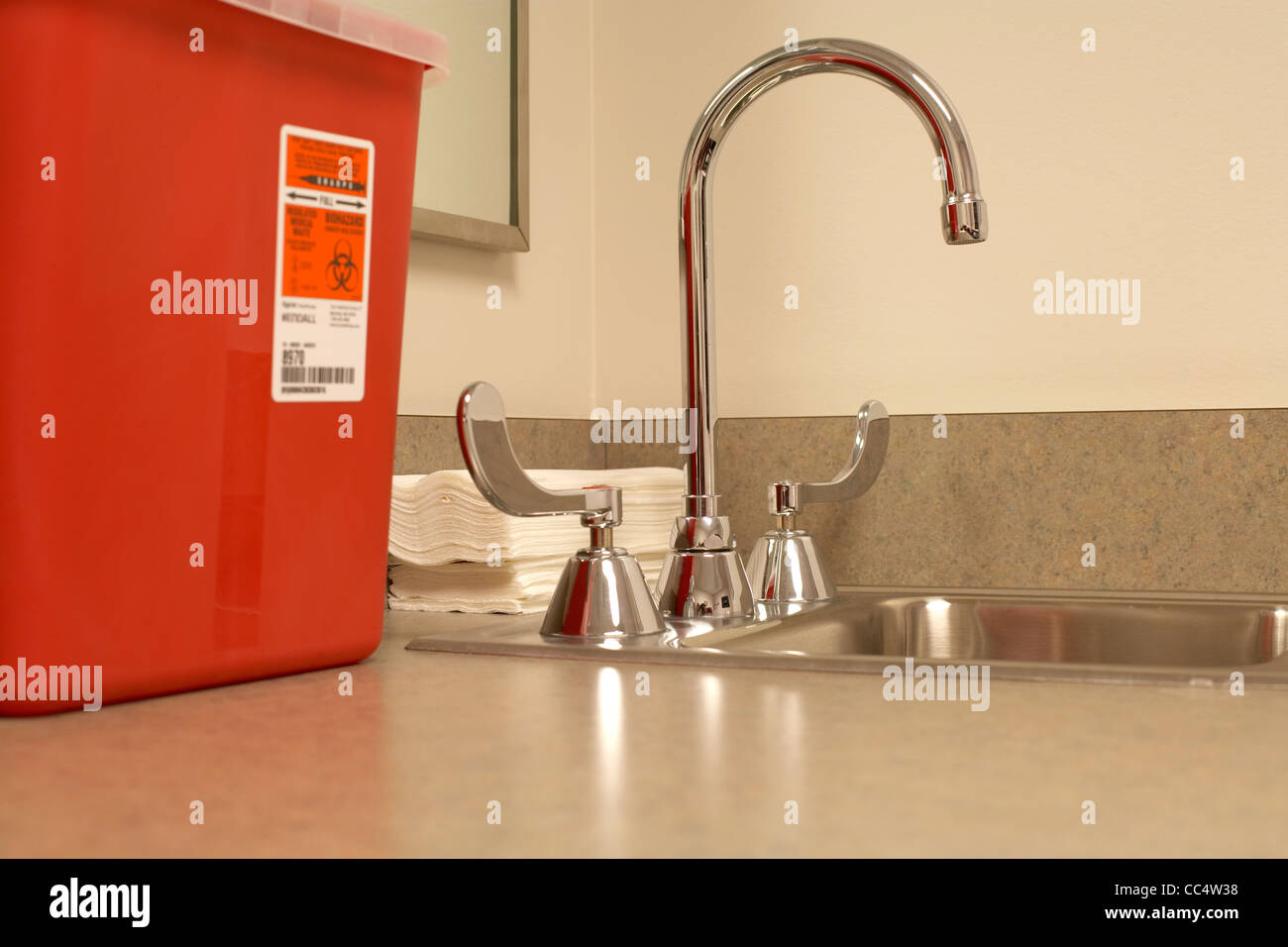 Sink Containers High Resolution Stock Photography and Images - Alamy