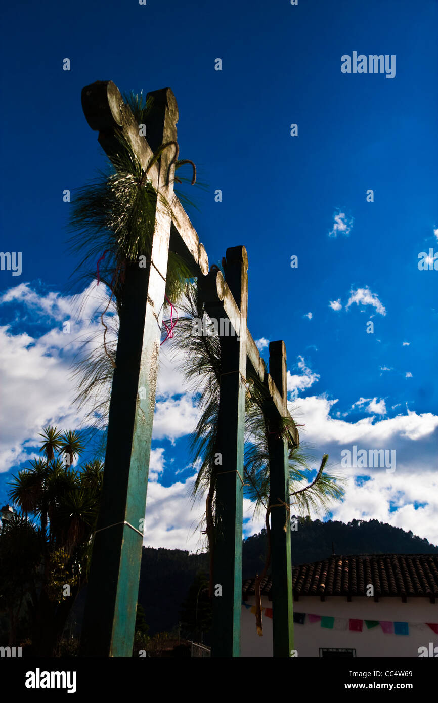 mexico church crosses Stock Photo - Alamy