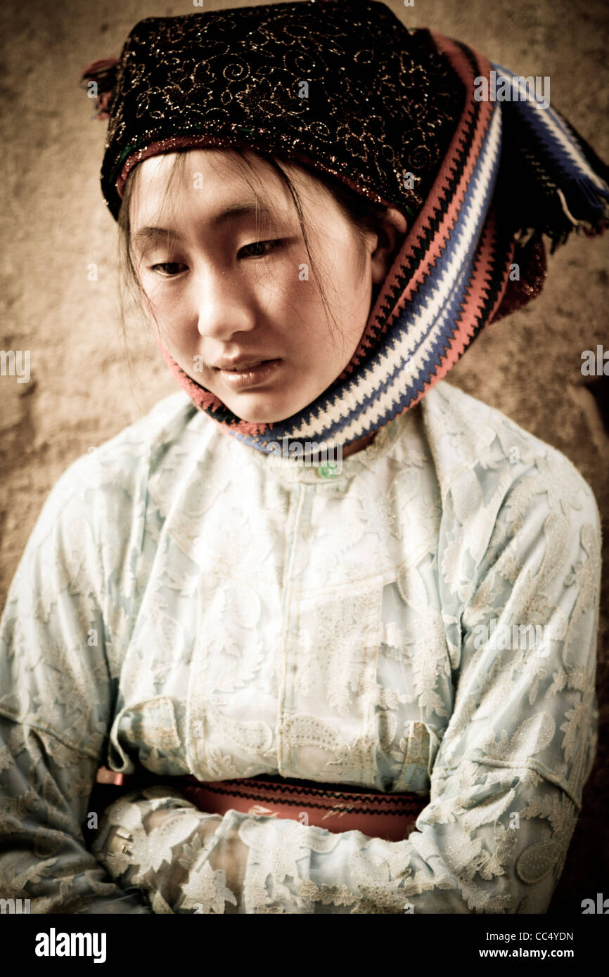 Portrait of a traditional White Hmong tribeswoman at a local market at ...