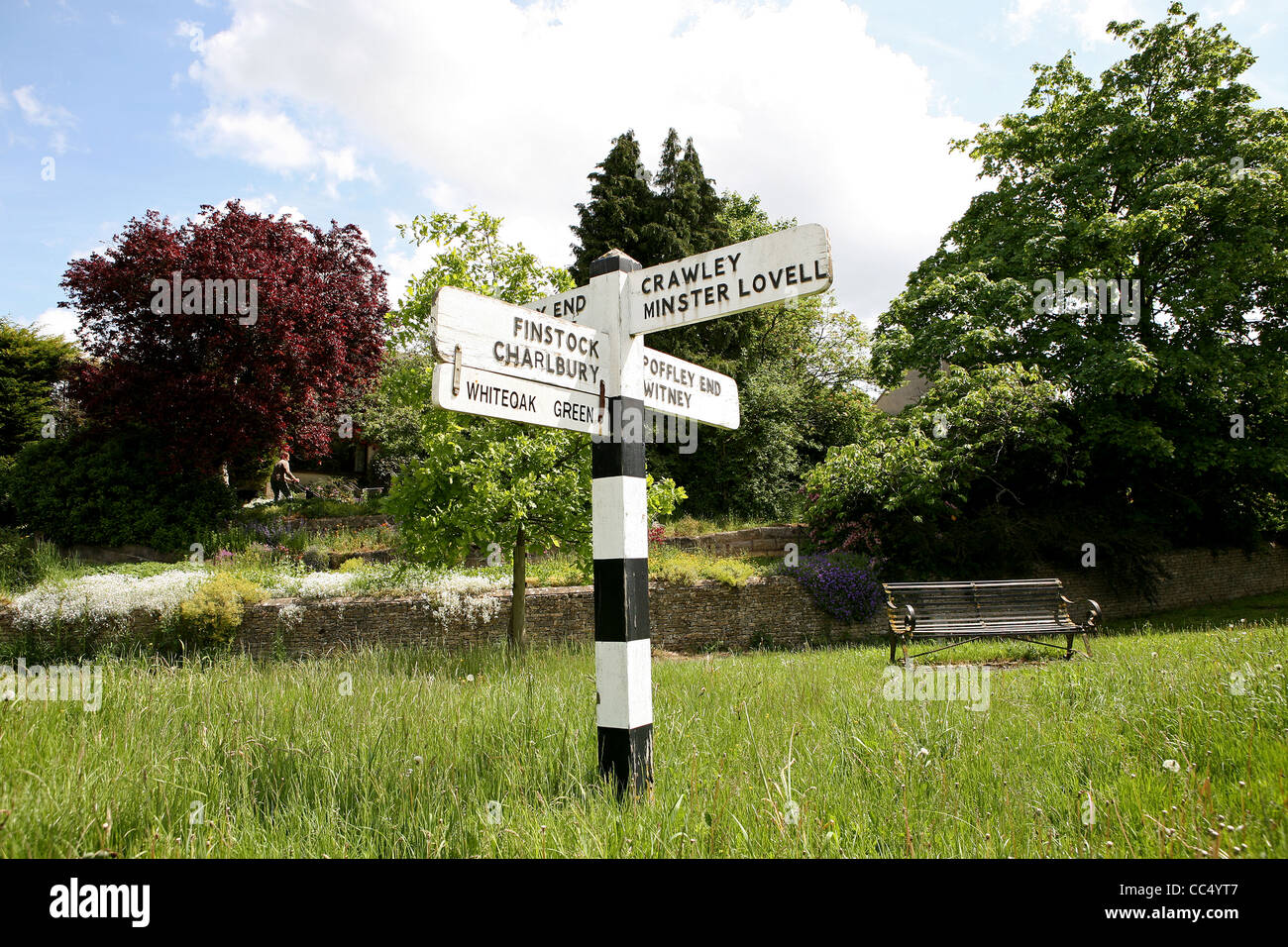 Road Sign Cotswolds Oxfordshire Stock Photo - Alamy