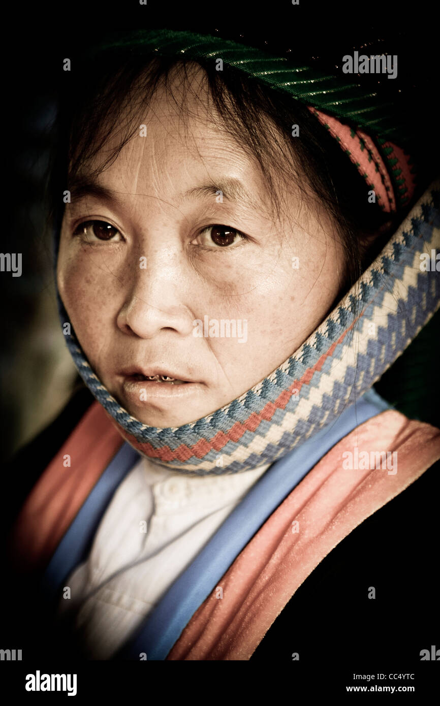 Portrait of a traditional White Hmong tribeswoman at a local market at ...