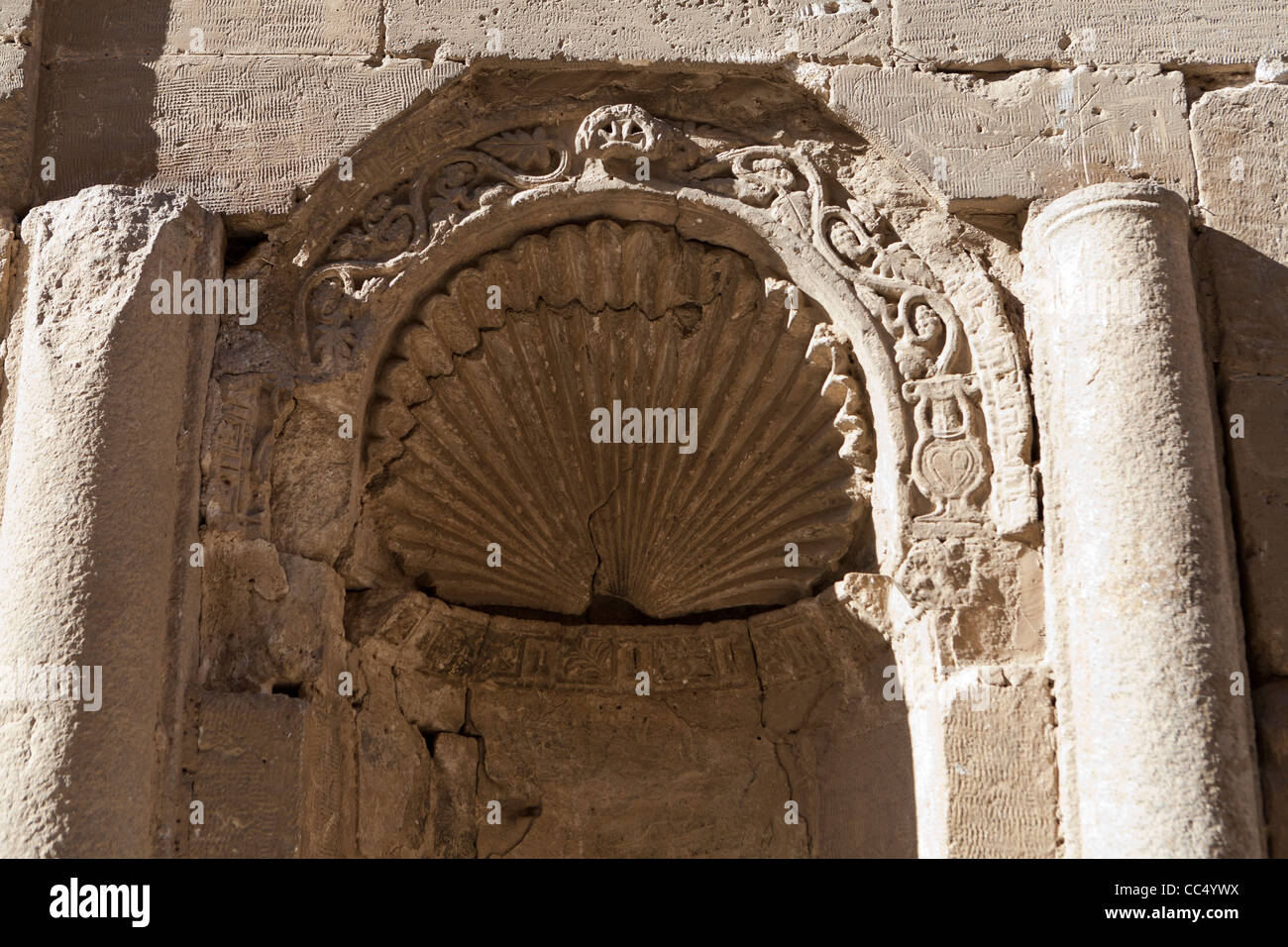 White monastery egypt sohag hi-res stock photography and images - Alamy