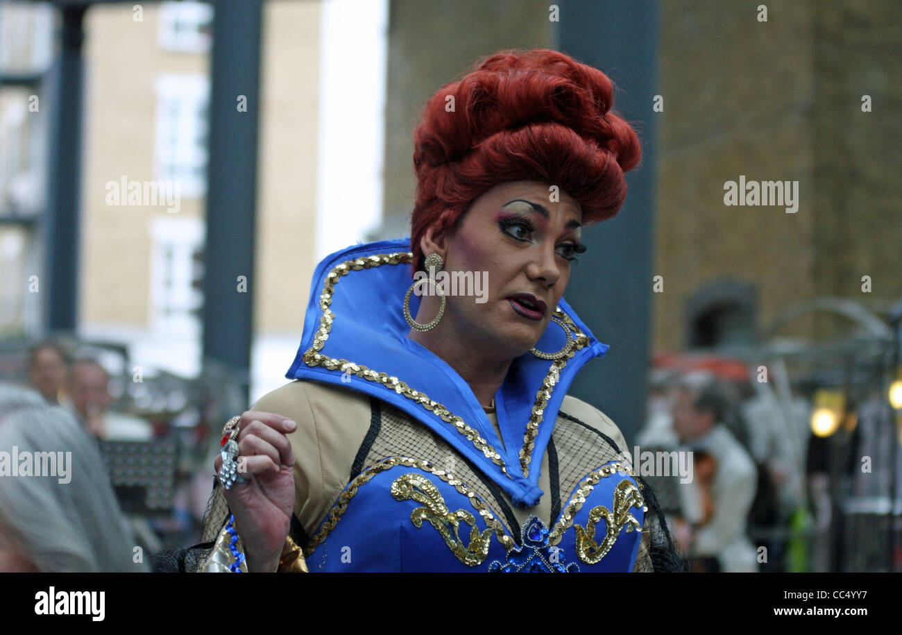 Snow white seven dwarfs pantomime hi-res stock photography and images - Alamy