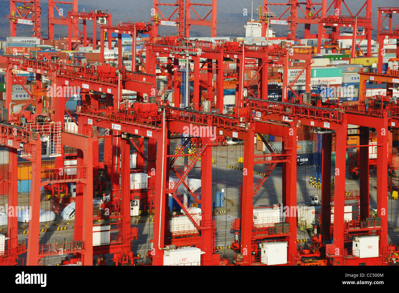 Deep water port facility hi-res stock photography and images - Alamy