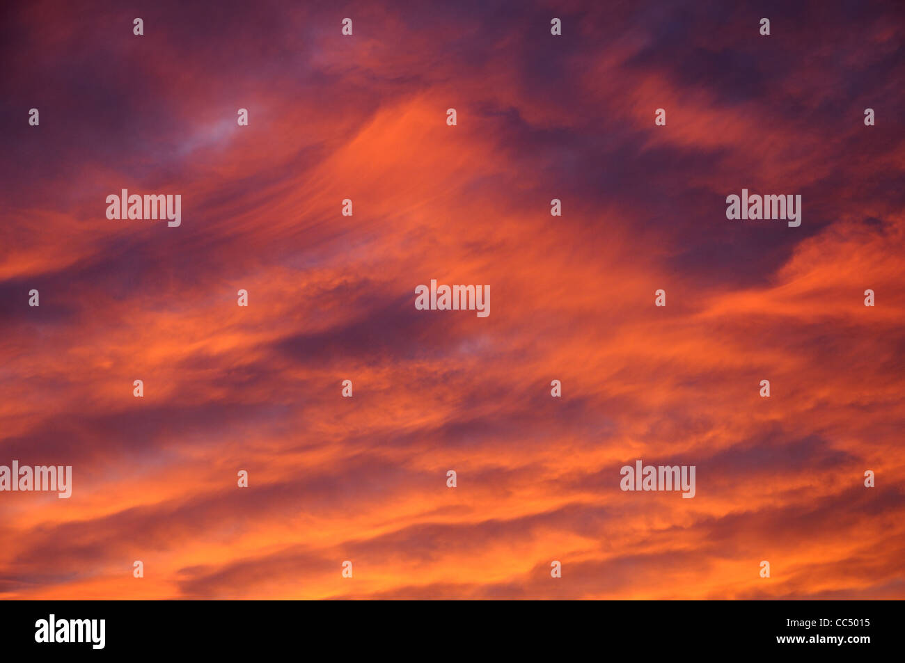 Red sky clouds up close hi-res stock photography and images - Alamy