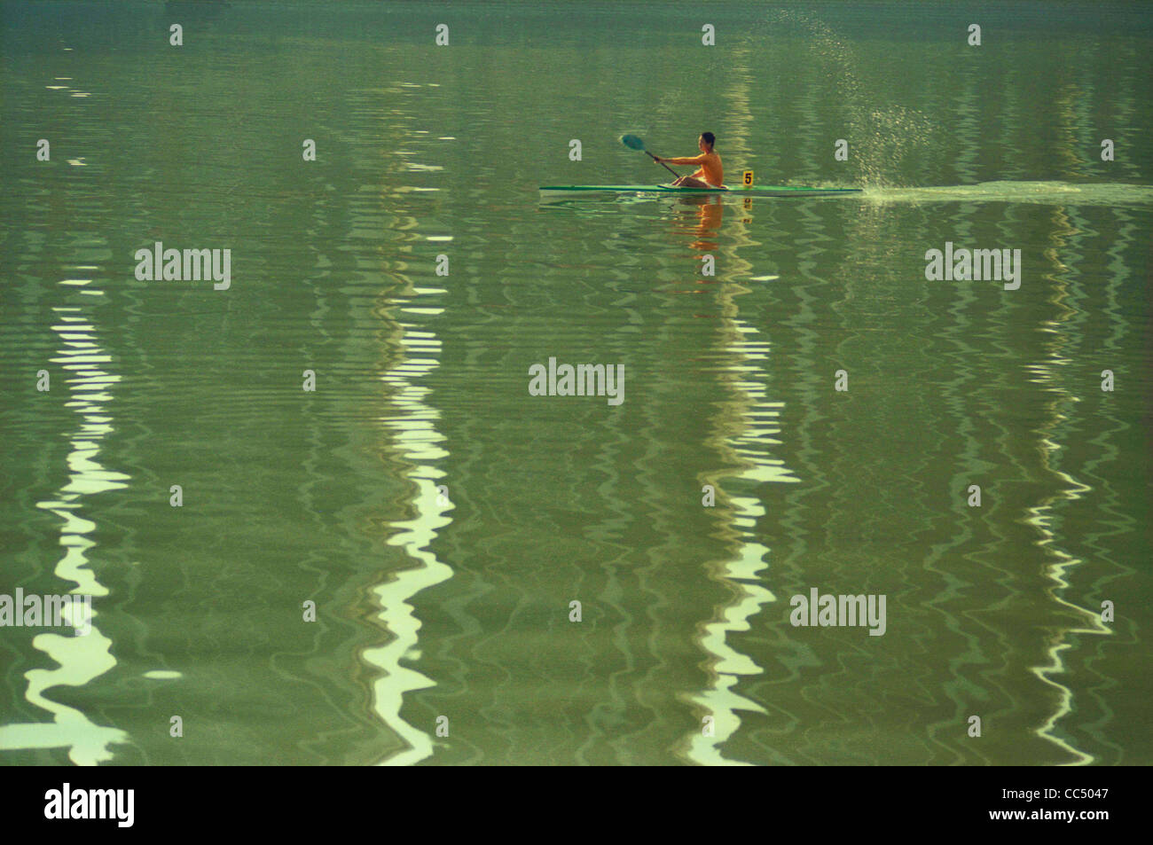 Old row boat hong kong hi-res stock photography and images - Alamy