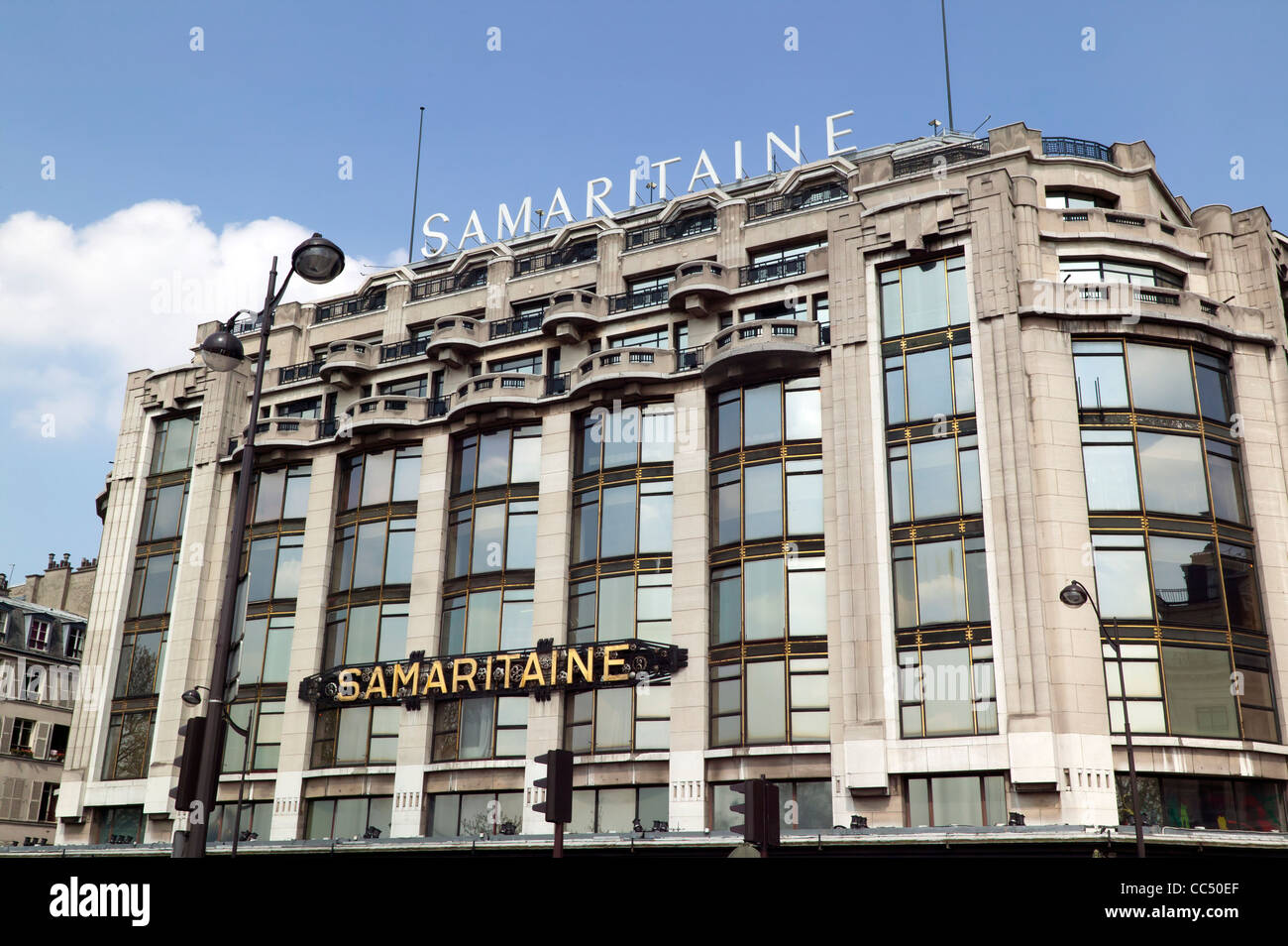 Samaritaine Building, Paris Stock Photo - Alamy