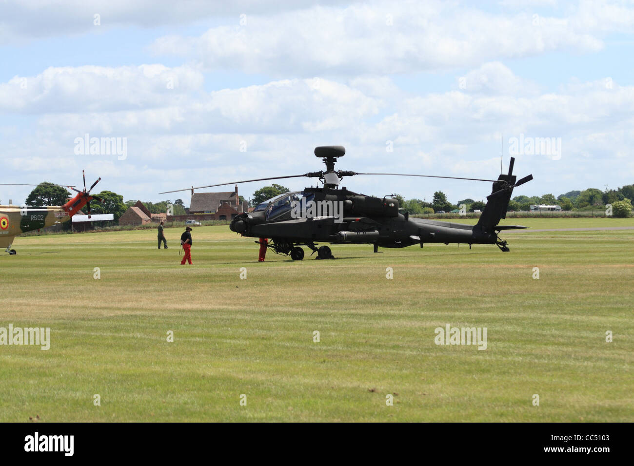 Raf apache gunship hi-res stock photography and images - Alamy
