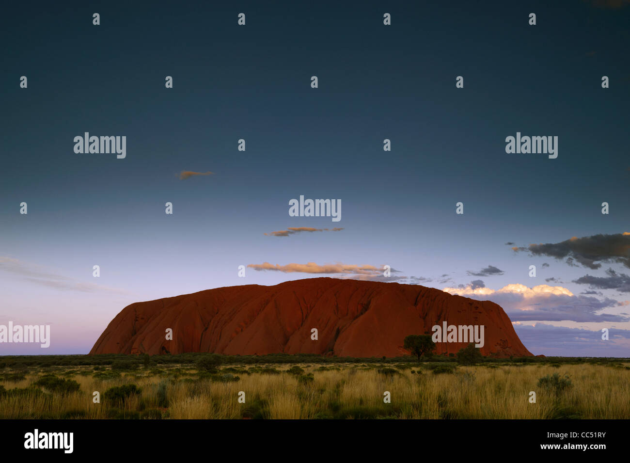 Uluru night hi-res stock photography and images - Alamy